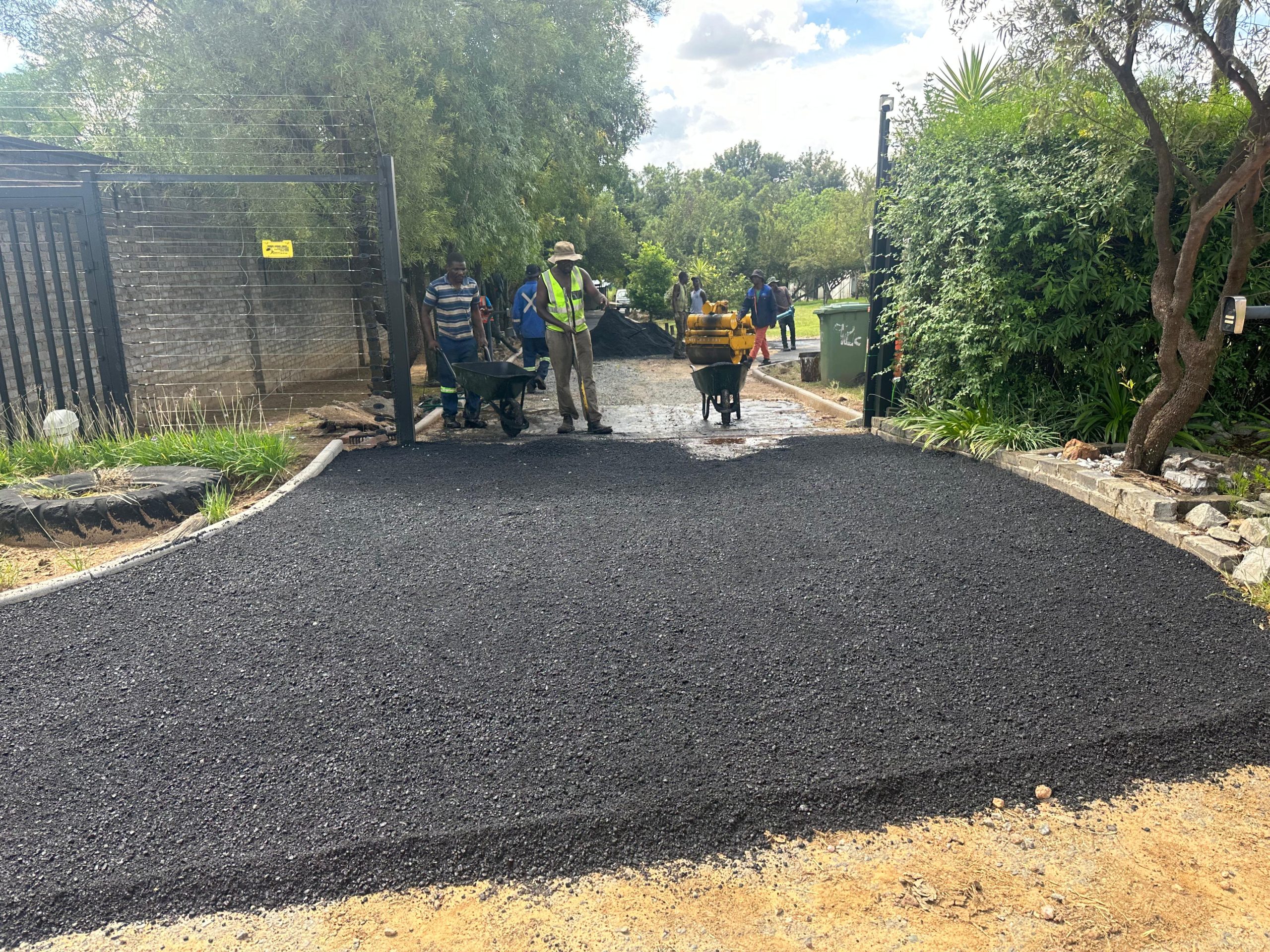 How to Choose the Best Tar Surface for Your Gauteng Driveway - William ...
